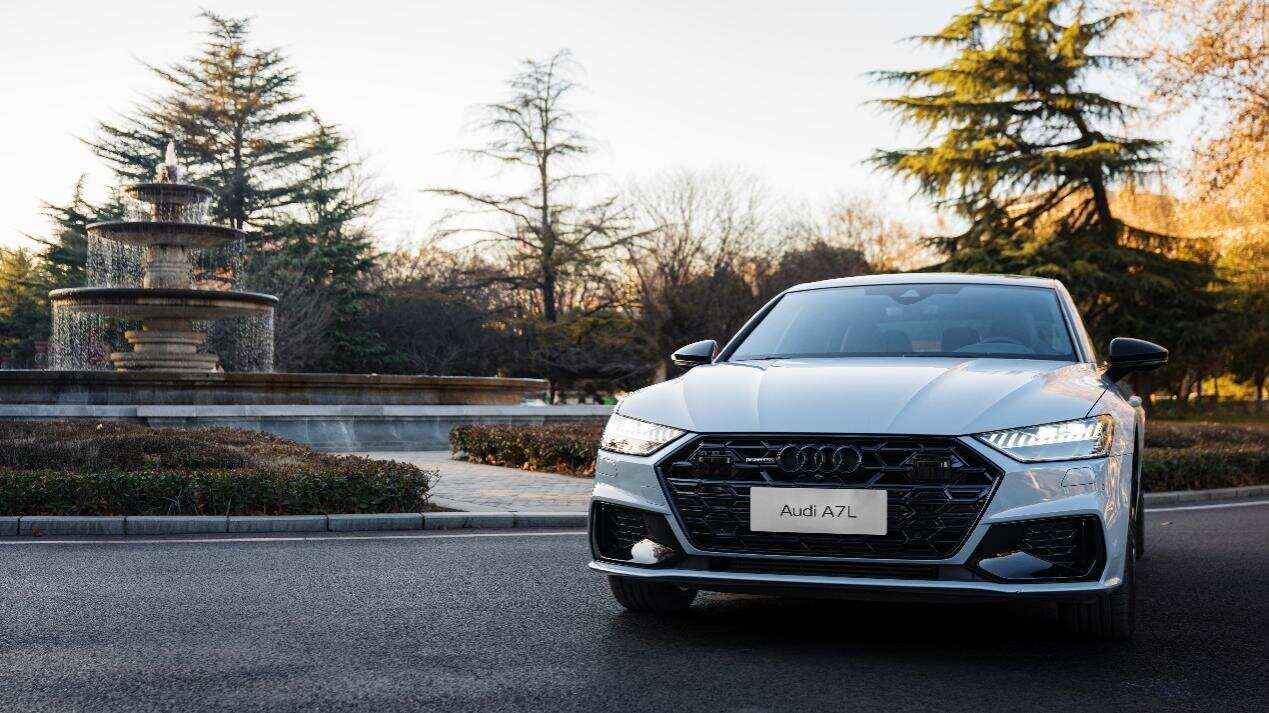 不想循规蹈矩的选“56E”，豪华三冠王A7L更适合你-车市号