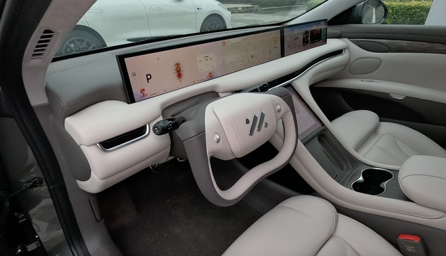 30万不到的智己L7就已经比肩顶配奥迪A6L了，你说它值不值？-车市号