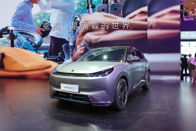 越级而生 极狐T1以A级尺寸重塑A0市场格局-车市号