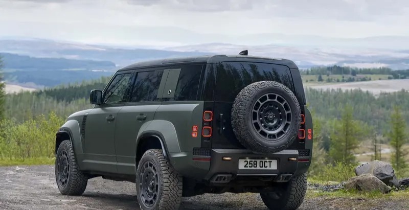 路虎卫士OCTA官图发布 搭4.4T V8发动机/7月11日实车亮相-车市号