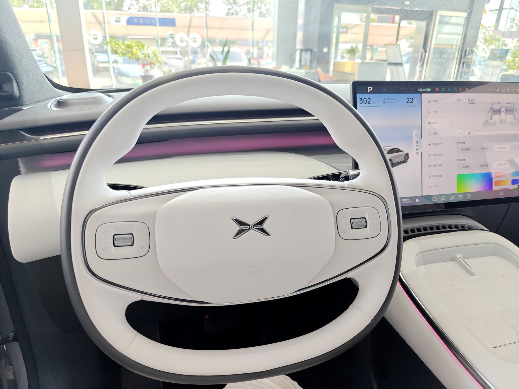 探店小鹏 G7 现场实录：为什么说 G7 是 25 万级 SUV 的 “细节控天花板”-车市号